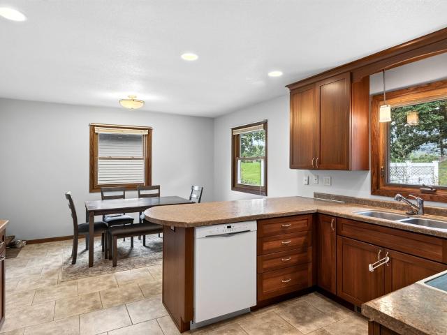 1024 Park Ridge Dr