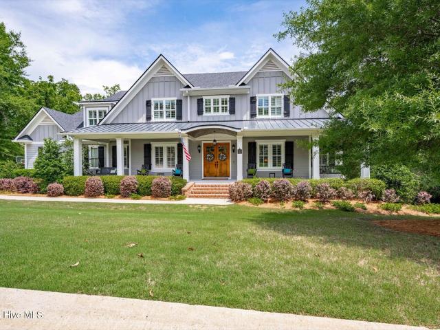 1024 Peninsula Crossing