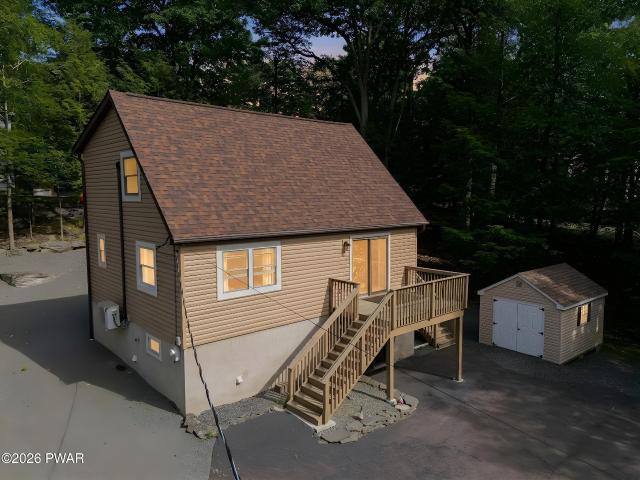 1024 Sundew Road
