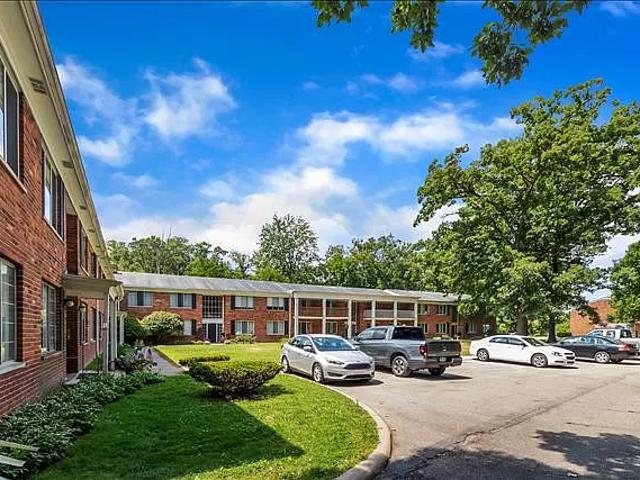 1024 S Brown St, 2 beds, 1 full bath