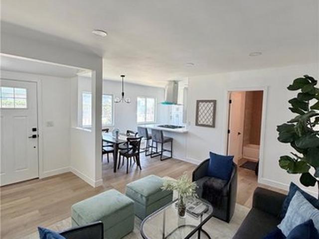 1024 W 220th St, Torrance, CA 90502