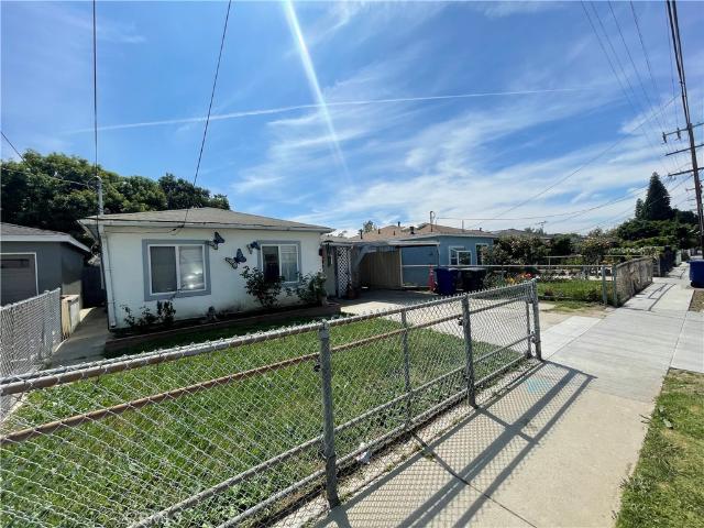 1024 W 220th St, Torrance, CA 90502 | MLS #IG26066 | Compass