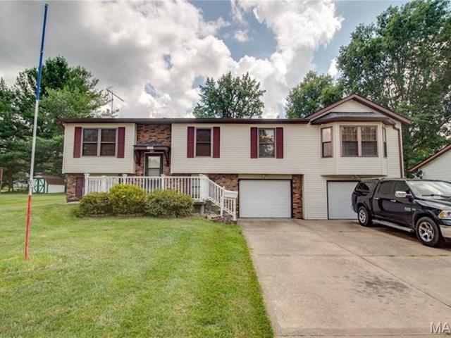 1024 W Hickory St, Jerseyville, IL 62052