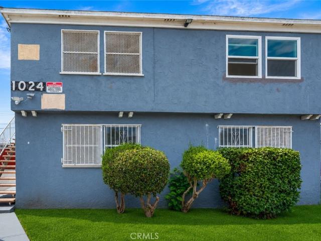 1024 W Reeve