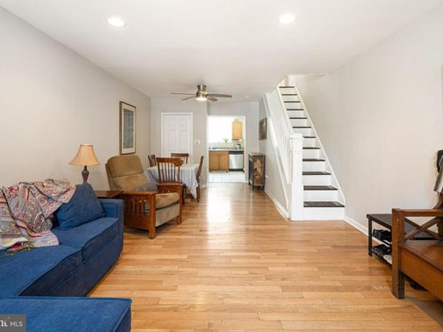1024 Winton St, Philadelphia, PA 19148