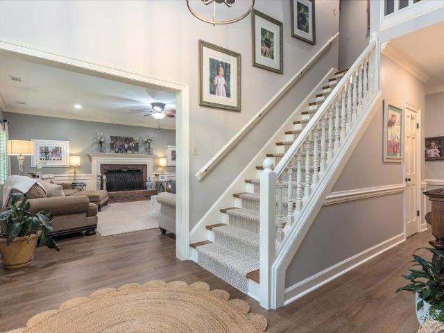 10250 barn hill dr