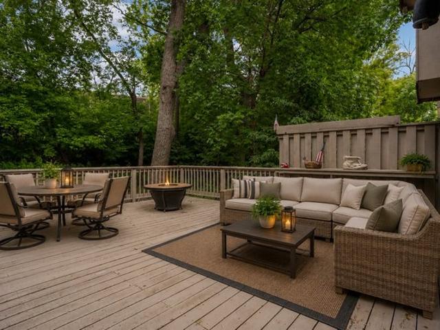 10250 Berkshire Rd, Bloomington, MN 55437