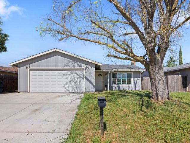 10251 Ellenwood Ave, Sacramento, CA 95827