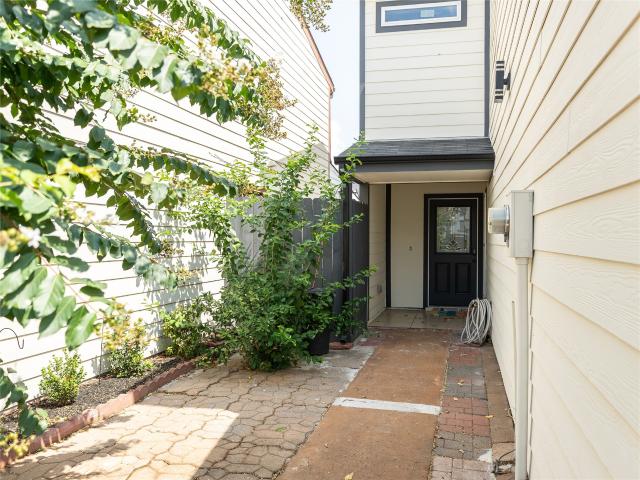 10254 Valleywood Dr, Houston, TX 77041 | MLS #49439 | Compass