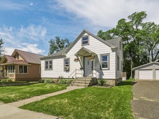 1025 Main St, Bloomer, WI 54724