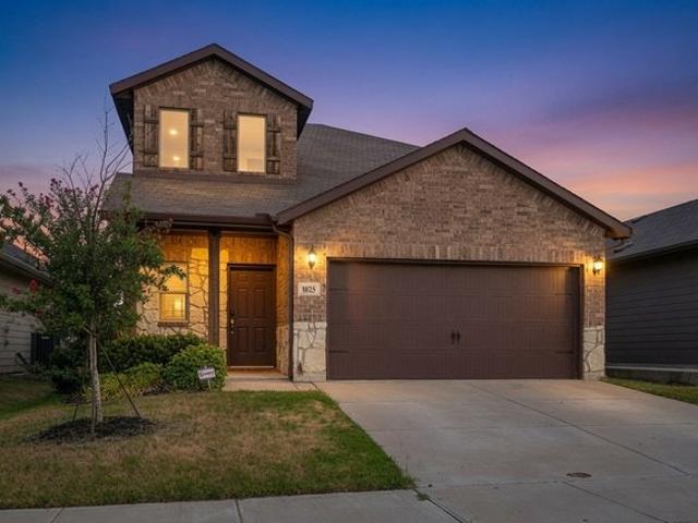 1025 Mason St, Aubrey, TX 76227