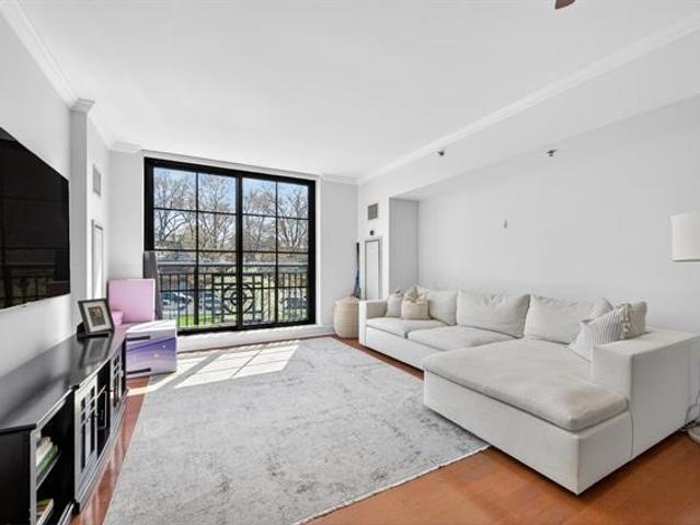 1025 Maxwell Lane # 212