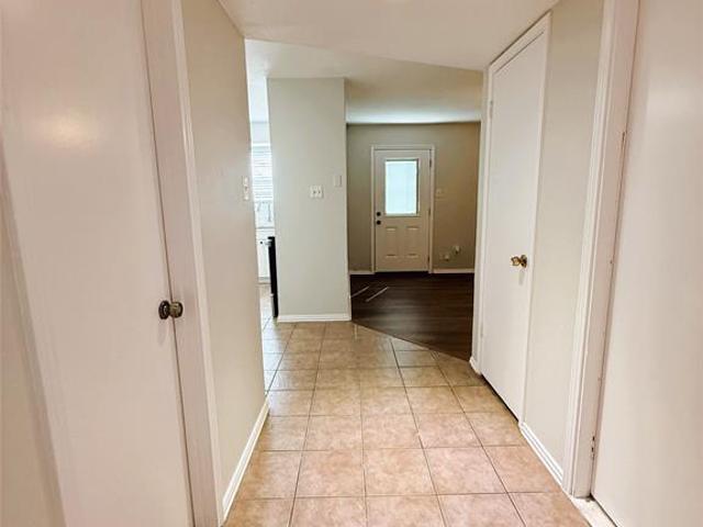 1025 NW Summercrest Boulevard # B