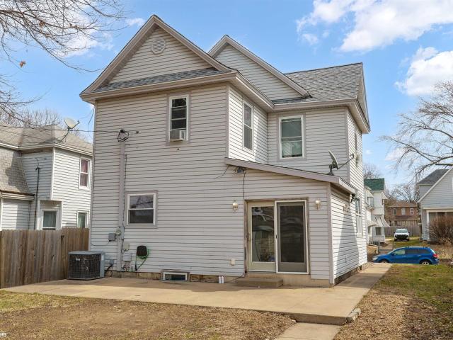 1025 N 9th Street