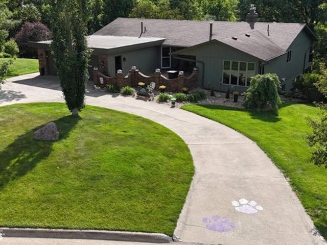 1025 N Terrace Dr, Webster City, IA 50595
