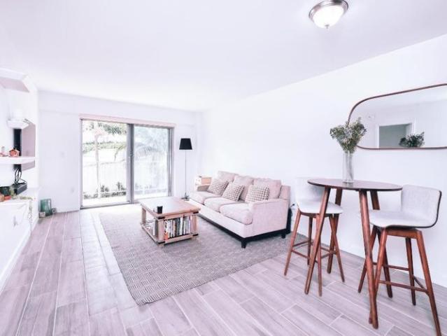 1025 Alton Rd #308, Miami Beach, FL 33139