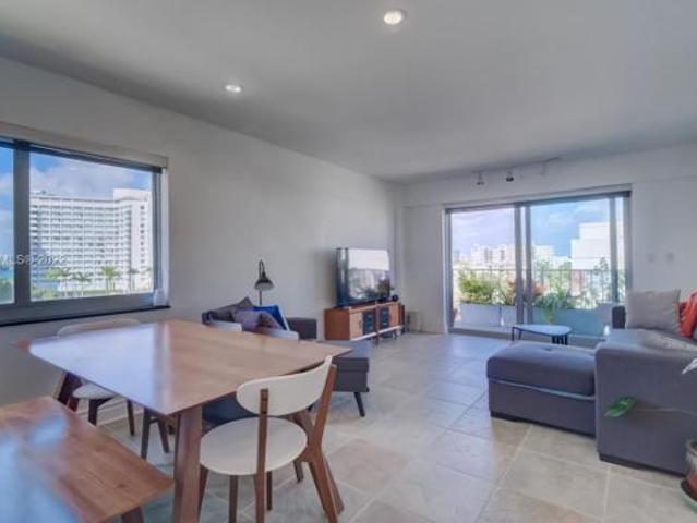 1025 Alton Rd #701 Miami Beach, FL 33139