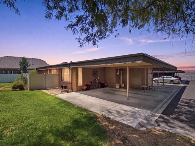 1025 Bristol Rd, Fruit Heights, UT 84037