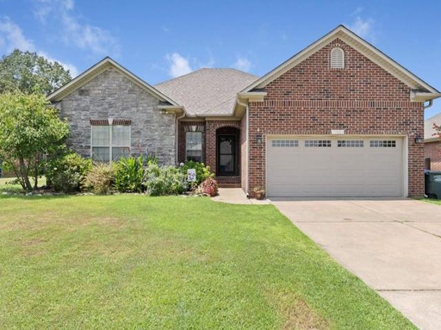 1025 Champions Dr, Conway, AR 72034