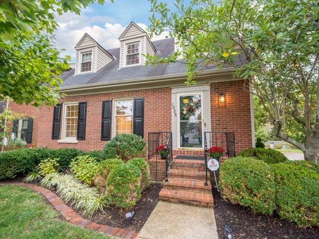 1025 Chinoe Rd, Lexington, KY 40502