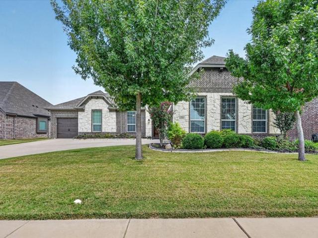 1025 Claystone Rdg, Fort Worth, TX 76028
