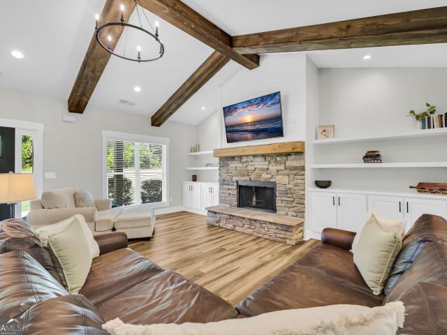 1025 Dewey Road