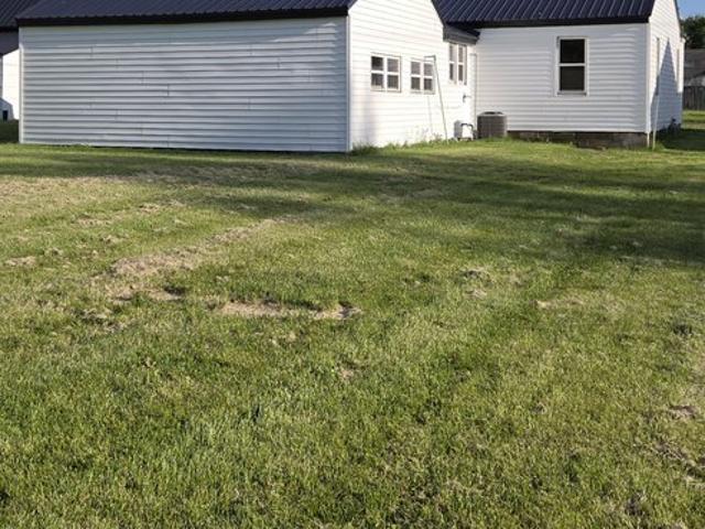 1025 Emmons St, Mexico, MO 65265
