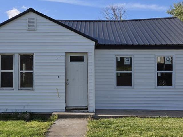 1025 Emmons St, Mexico, MO 65265