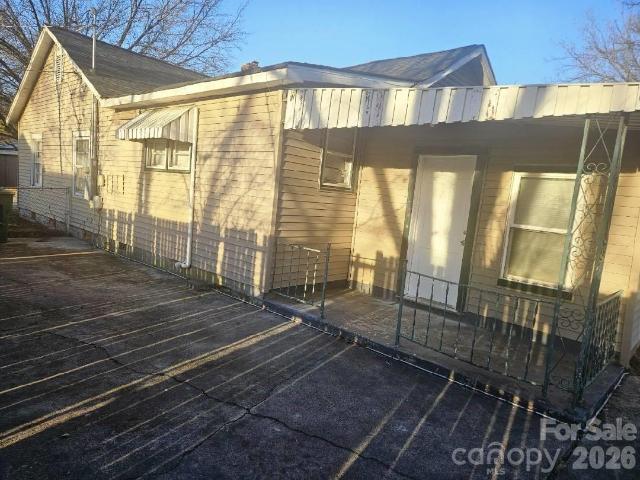 1025 Gaston Ave, Gastonia, NC 28052 | MLS #4336