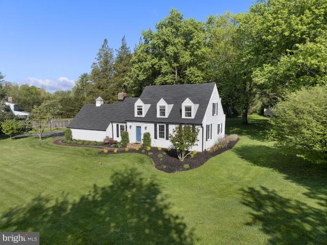 1025 Green Hill Farm Rd, Reisterstown, MD 21136 | MLS #MDBC2160 | Compass