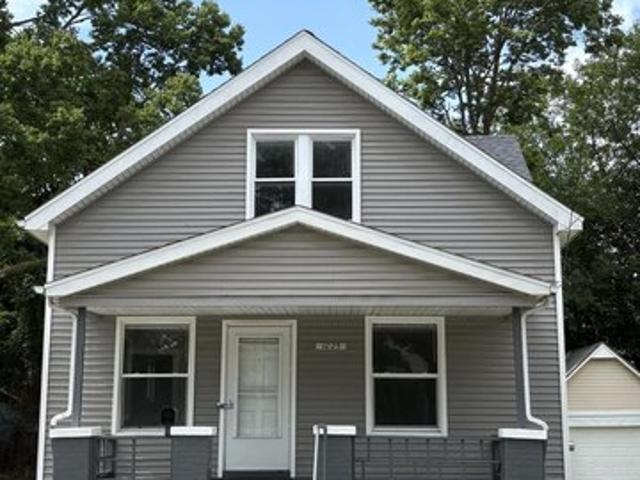 1025 Hamilton Ave NW, Grand Rapids, MI 49504