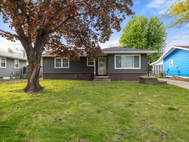 1025 Hoffman Ave, Des Moines, IA 50316