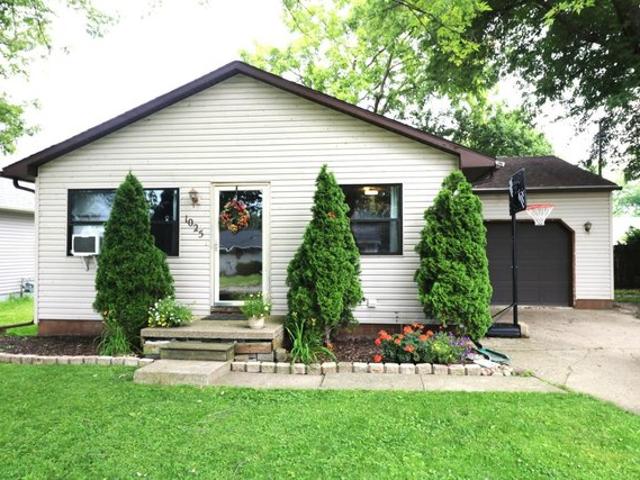 1025 Jackson St, Vermilion, OH 44089