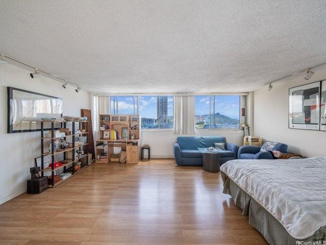 1025 Kalo Pl Apt 903, Honolulu, HI 96826