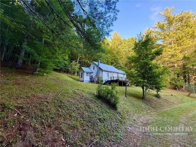 1025 Lue Jones Rd, Warrensville, NC 28693