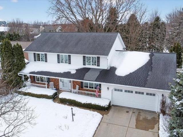 1025 Pasadena Pkwy, Waunakee, WI 53597