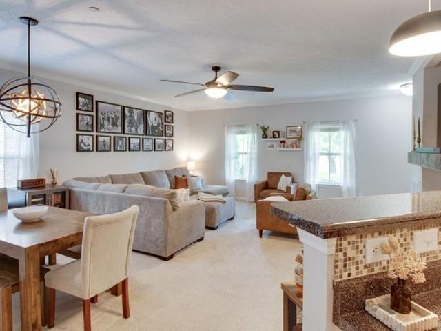 1025 Park Run Dr, Franklin, TN 37067
