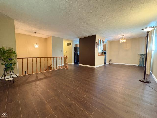 1025 Ridgepointe Drive