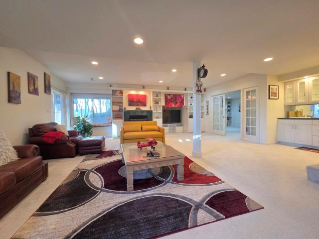 1025 Rosewood Drive # B