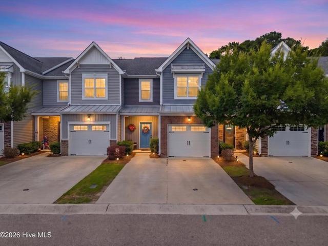 1025 Summer Woods Dr, Wilmington, NC 28412