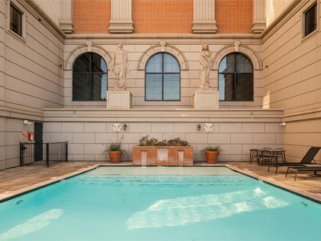 1025 S Shepherd Dr, Unit 110, Houston, TX 77019 | MLS #17761 | Compass