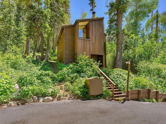 1025 Snow Crest Rd, Alpine Meadows, CA 96146