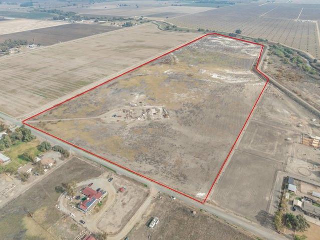 1025 th Ave, Lemoore, CA 93245