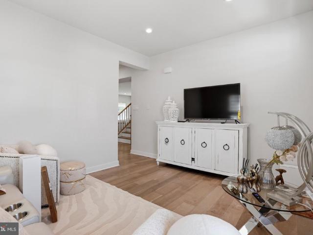 1025 Trillium Lane