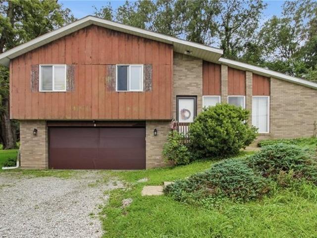 1025 Willowbrook Rd, West Newton, PA 15089