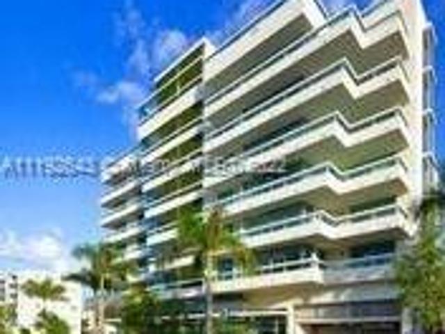 1025 92nd St #505 Bay Harbor Islands, FL 33154