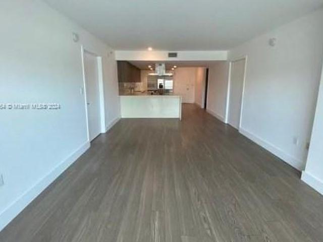 1025 92nd St #506, Bay Harbor Islands, FL 33154