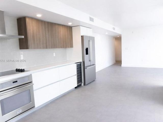 1025 92nd St Unit 804, Bay Harbor Islands, FL 33154