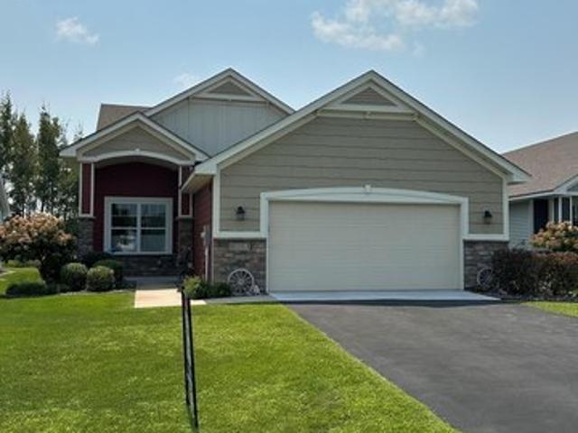 10263 Kittredge Pkwy NE, Albertville, MN 55301