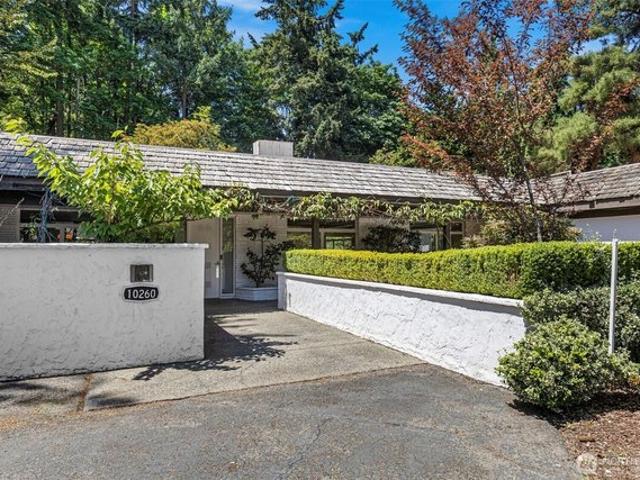 10260 Kaylen Pl, Bellevue, WA 98004